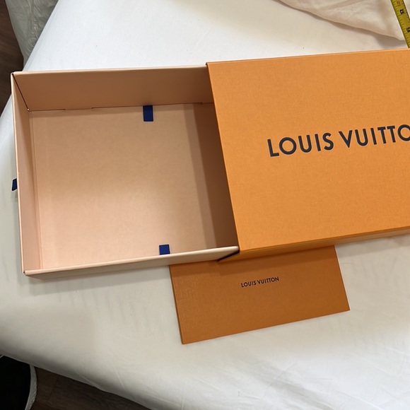 Louis Vuitton | Bags | Official Louis Vuitton Box With Slide Out Design ...
